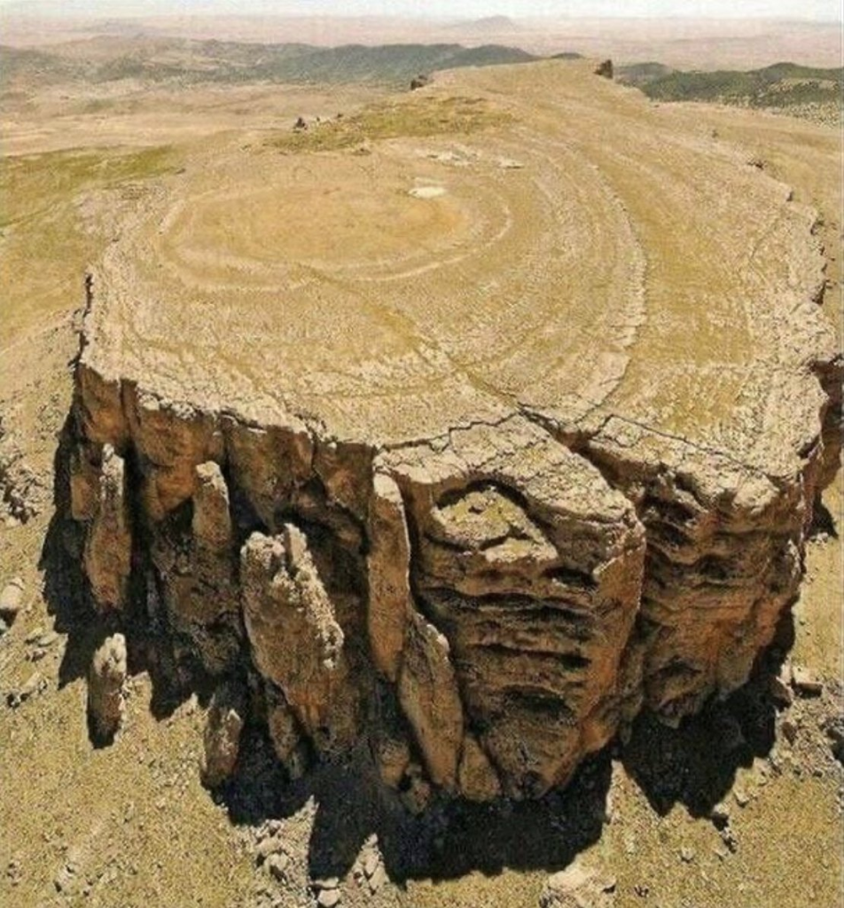 Jugurtha Tableland: Tunisia’s Majestic Mesa and the Myth of the Giant ...